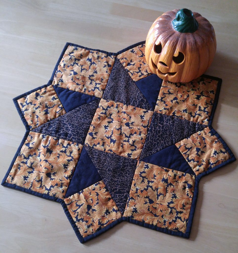 Stella Table Topper – Designs to Share with You